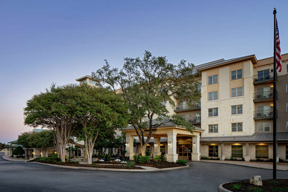 Hilton Hill Country unveils modern luxury-inspired update