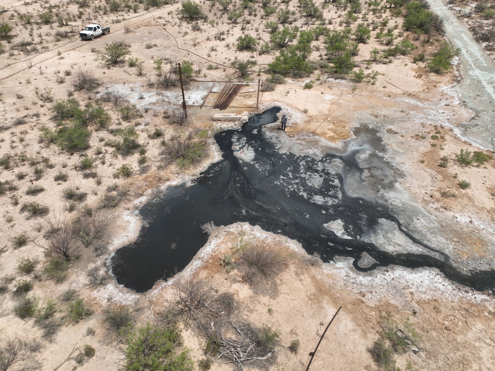 Zombie wells polluting the oil patch, Texas regulator struggle