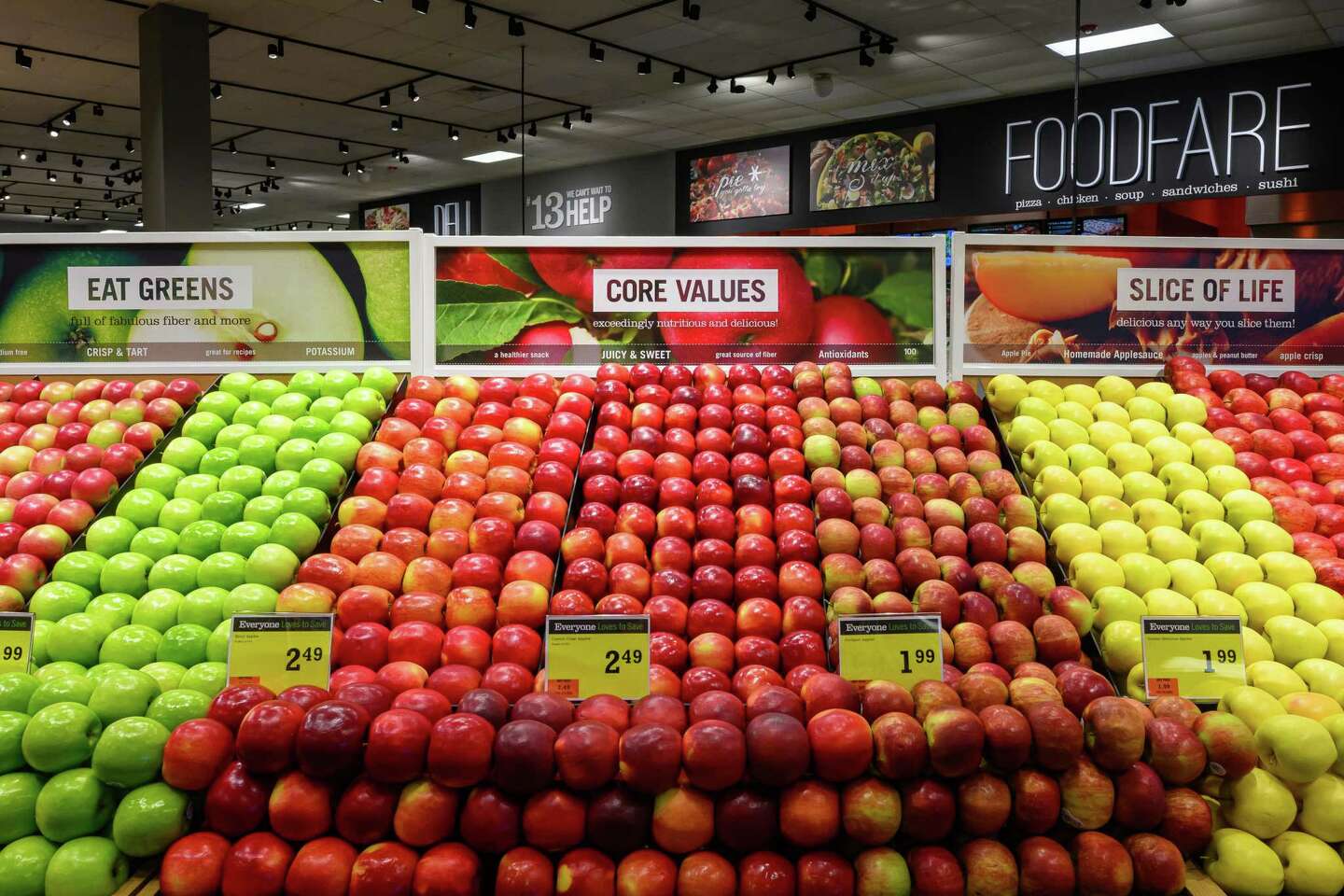 Touring the new Market 32 by Price Chopper stores in the region