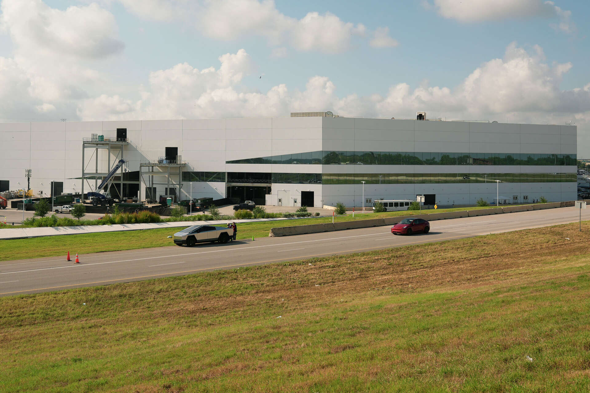 Tesla plans riverfront park near its Austin factory and headquarters