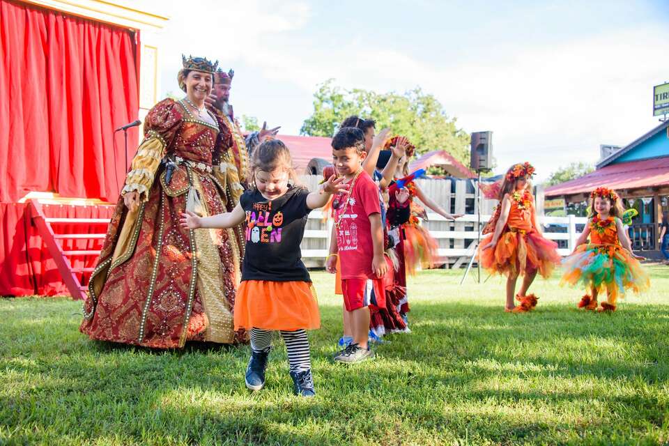Houston Halloween events for kids and families with costumes and candy