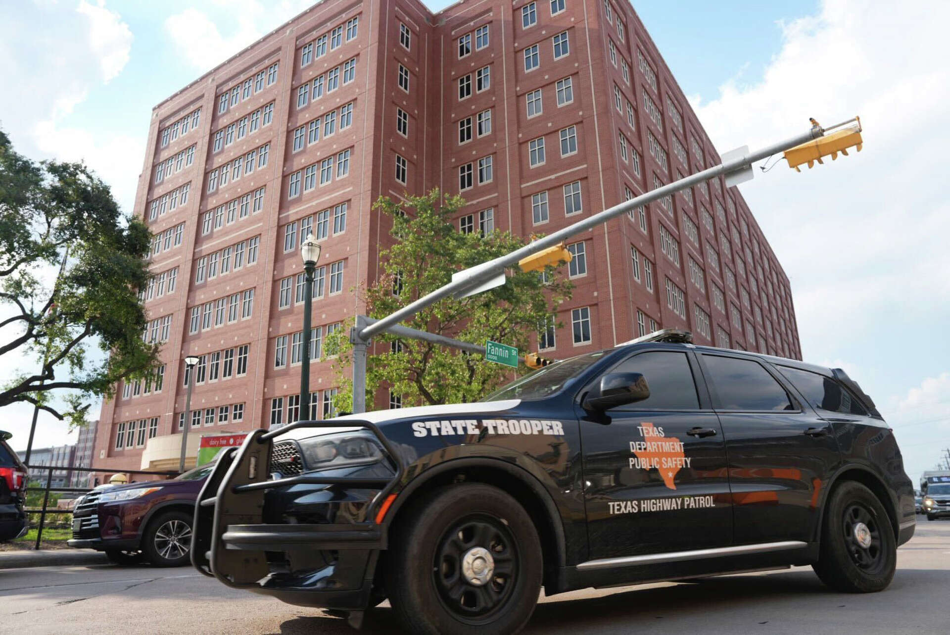 Houston police capture inmate after Thursday escape