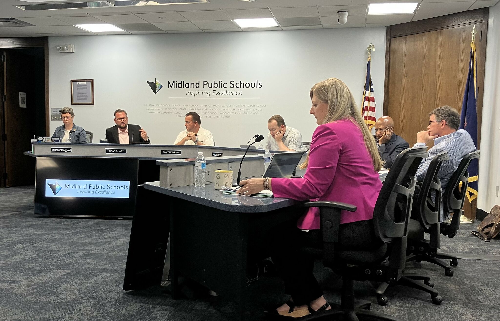 Superintendent rated 'highly effective' by Midland school board