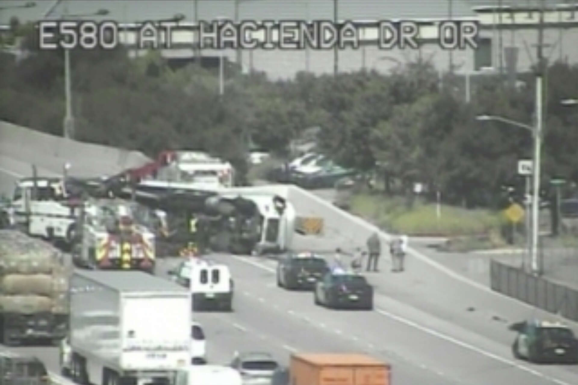 Costco semitruck overturned on I-580 in East Bay, four-vehicle crash