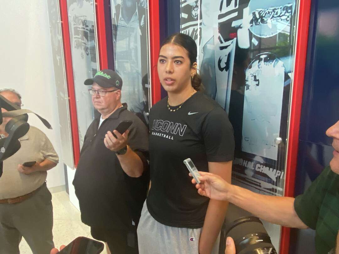 How call from Breanna Stewart helped injured UConn center Jana El Alfy