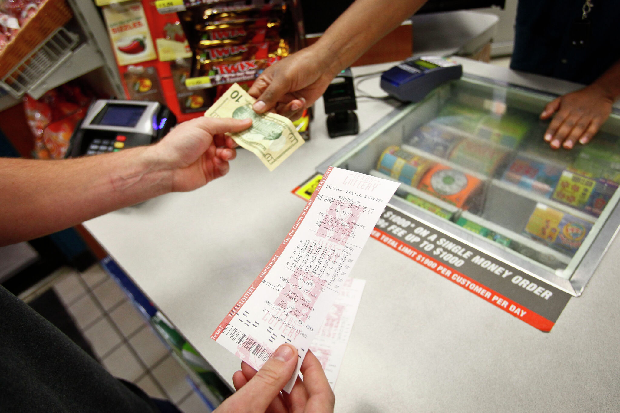 Corpus Christi H-E-B sells $1.3M Texas Two Step ticket