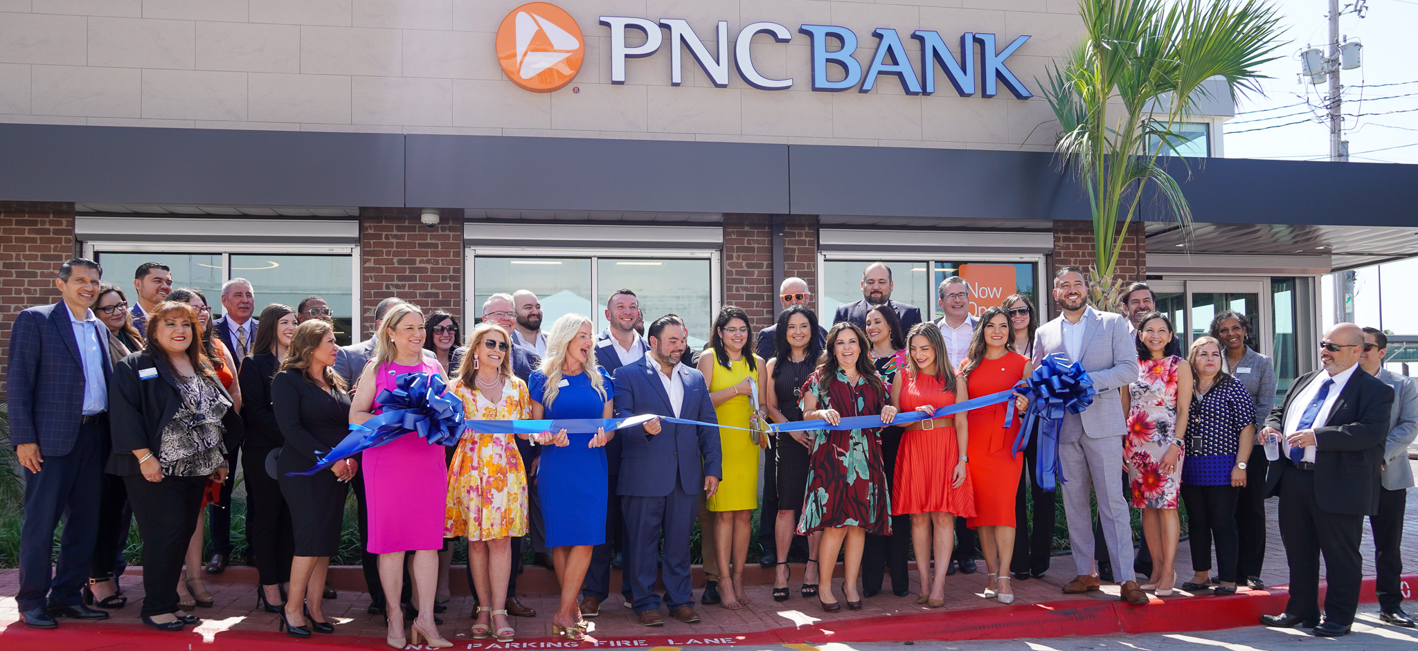 PNC Bank celebrates opening of innovative Laredo branch