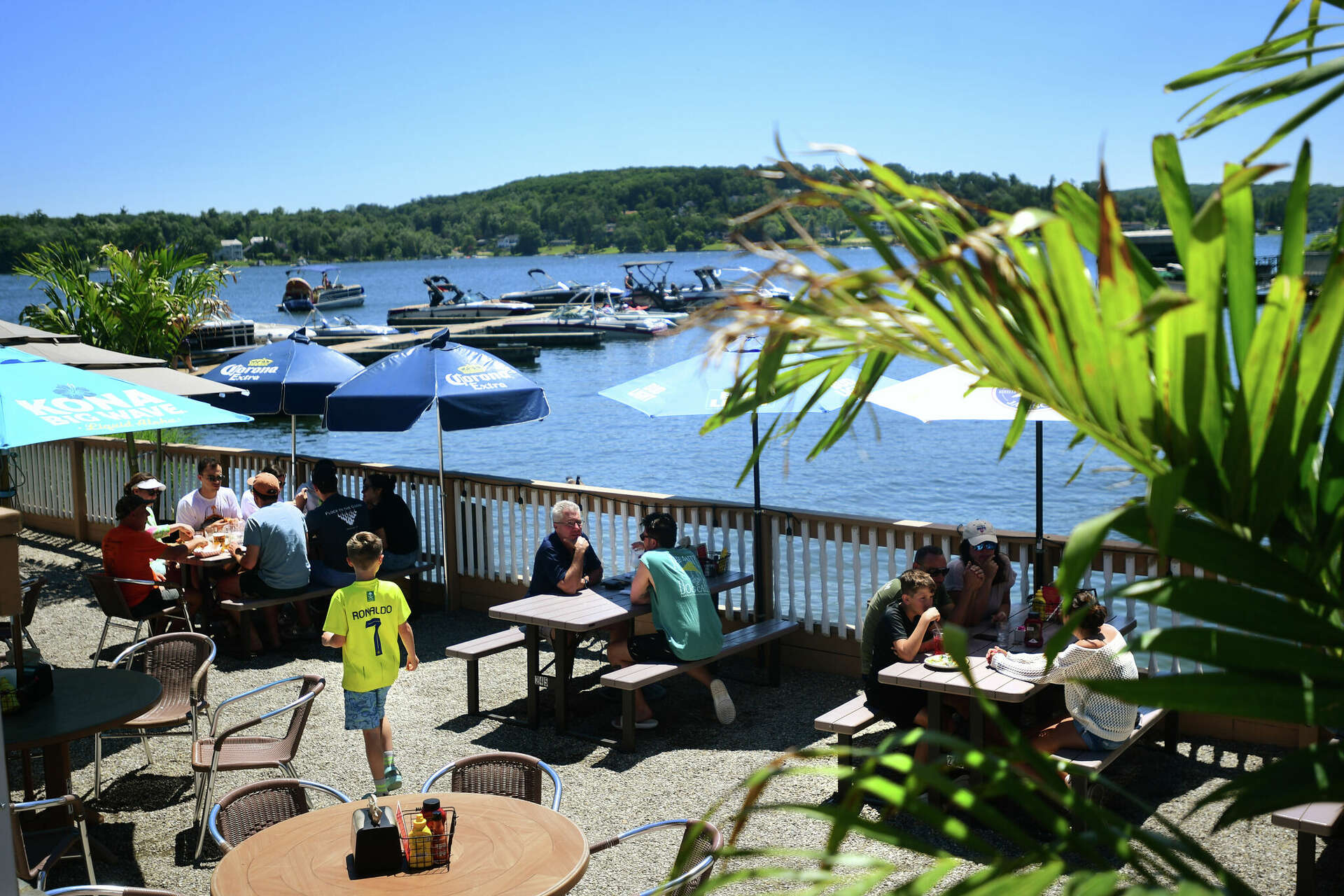 Owners of Brookfield restaurant Down the Hatch plan to sell