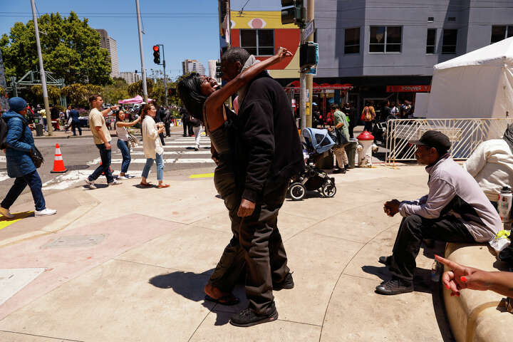 Star power as SF Juneteenth festival celebrates community in Fillmore
