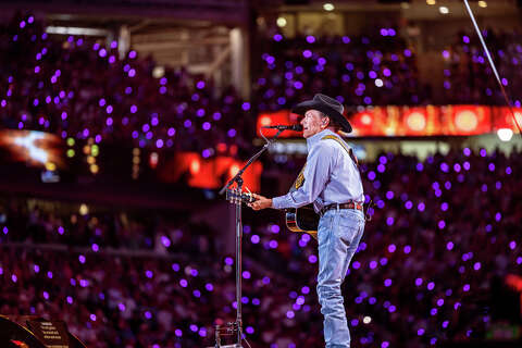 George Strait breaks US concert record at A&M's Kyle Field