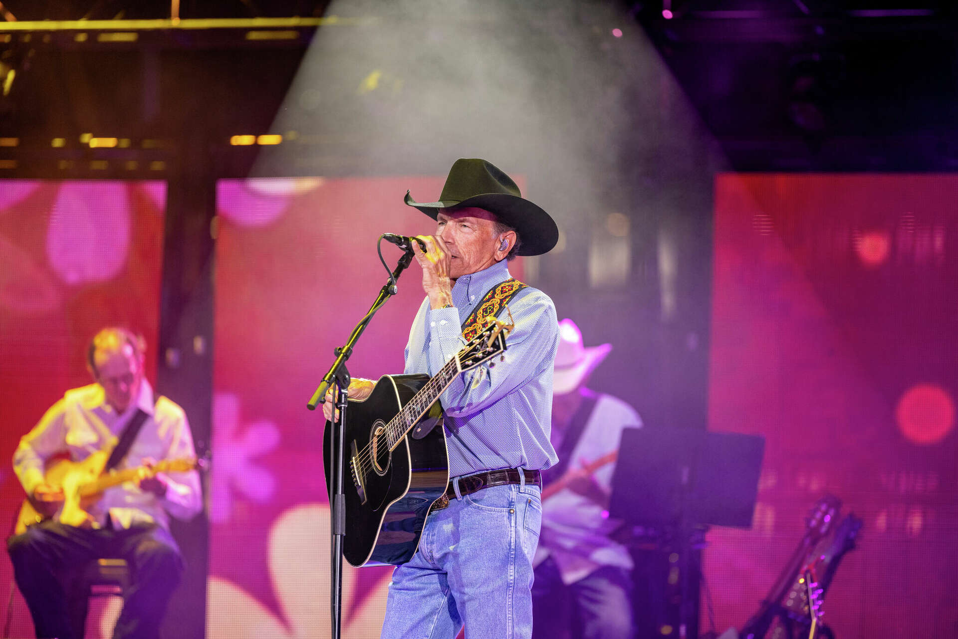 More than 110,000 attended George Strait's Kyle Field concert