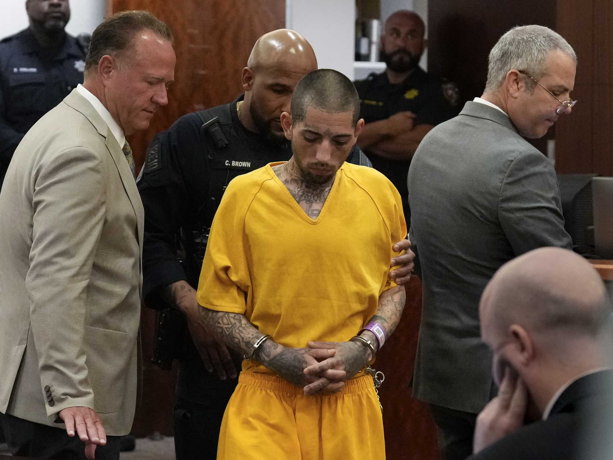 Houston jail escapee caught hiding behind couch during manhunt