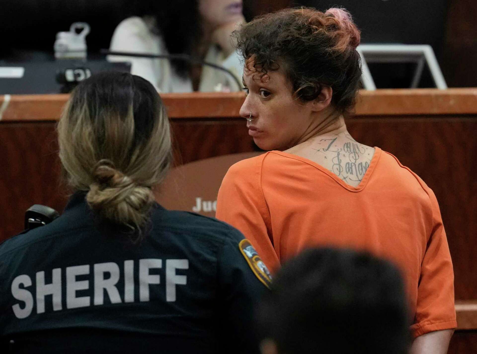 Houston jail escapee caught hiding behind couch during manhunt