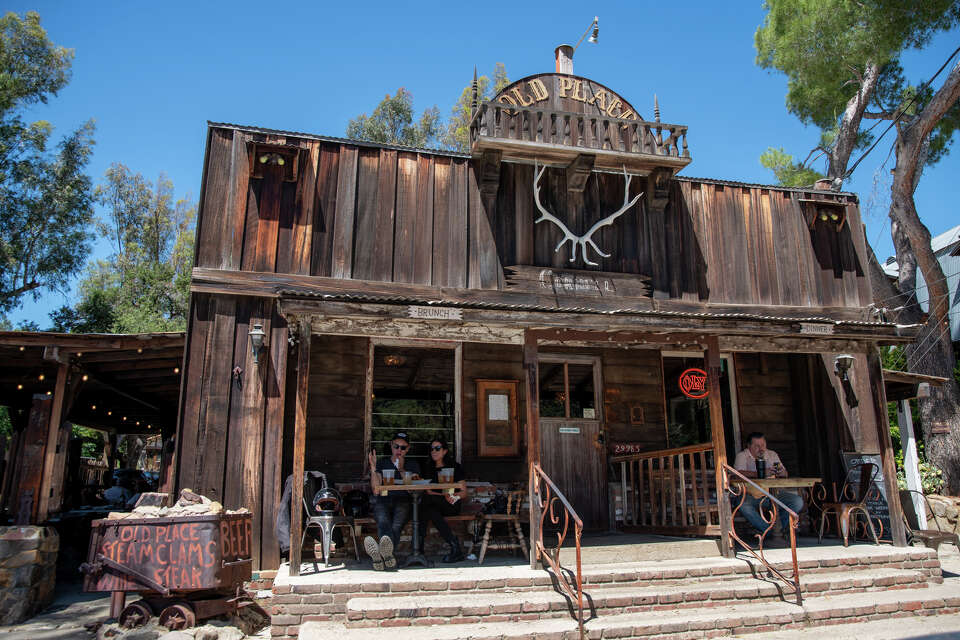 This hidden Calif. steakhouse has been a celebrity hangout for decades