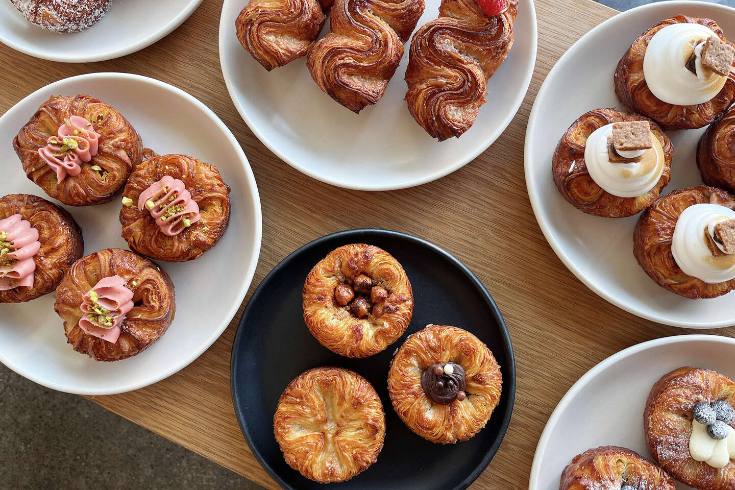 Oakland bakery puts unusual twist on cult-favorite pastry