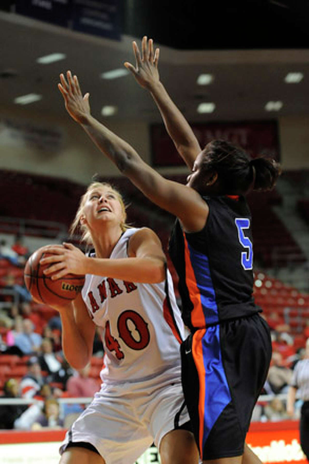 Lady Cards vs. UT Arlington
