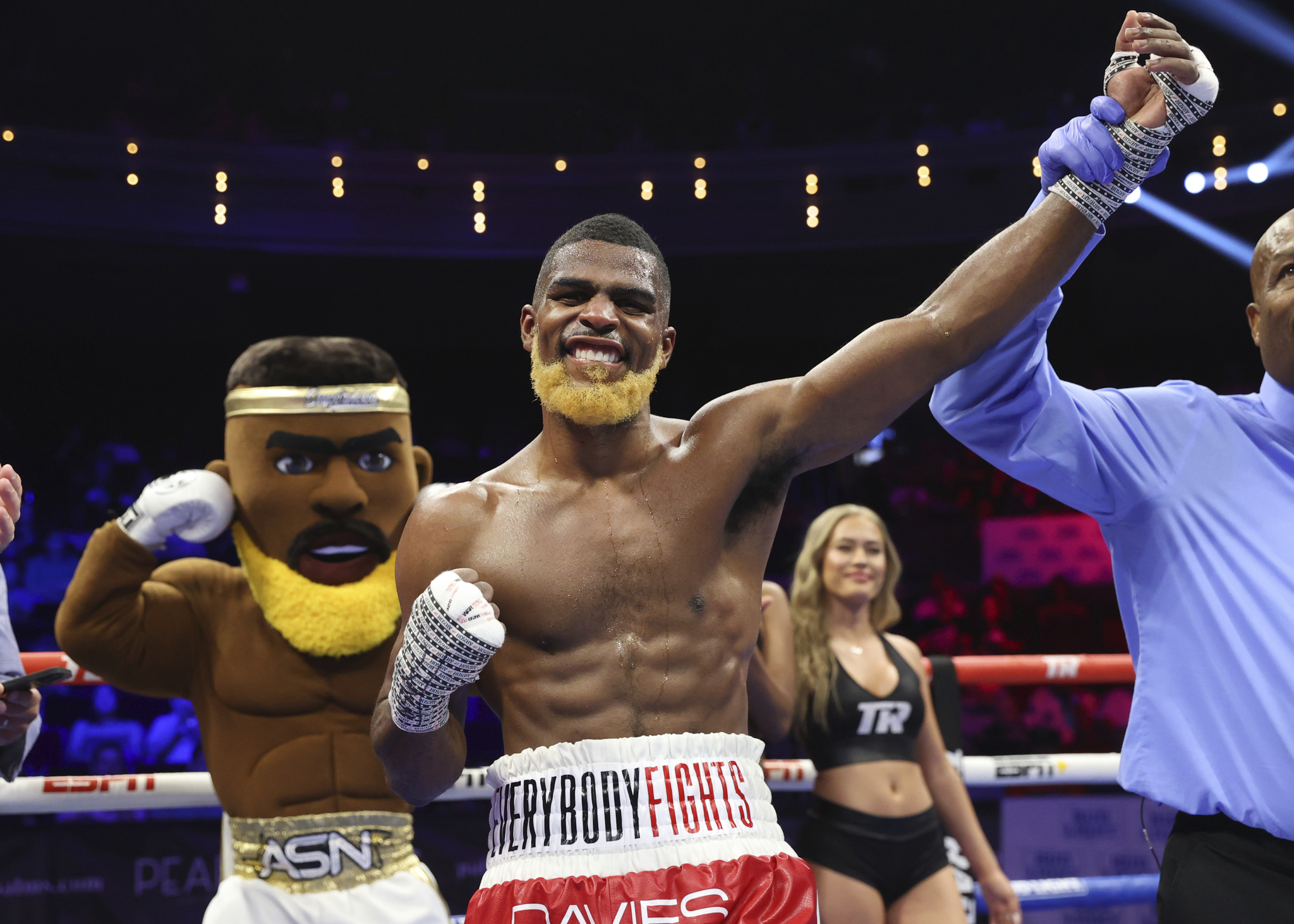 Albany, Schenectady boxers win on Fenway Park fight night