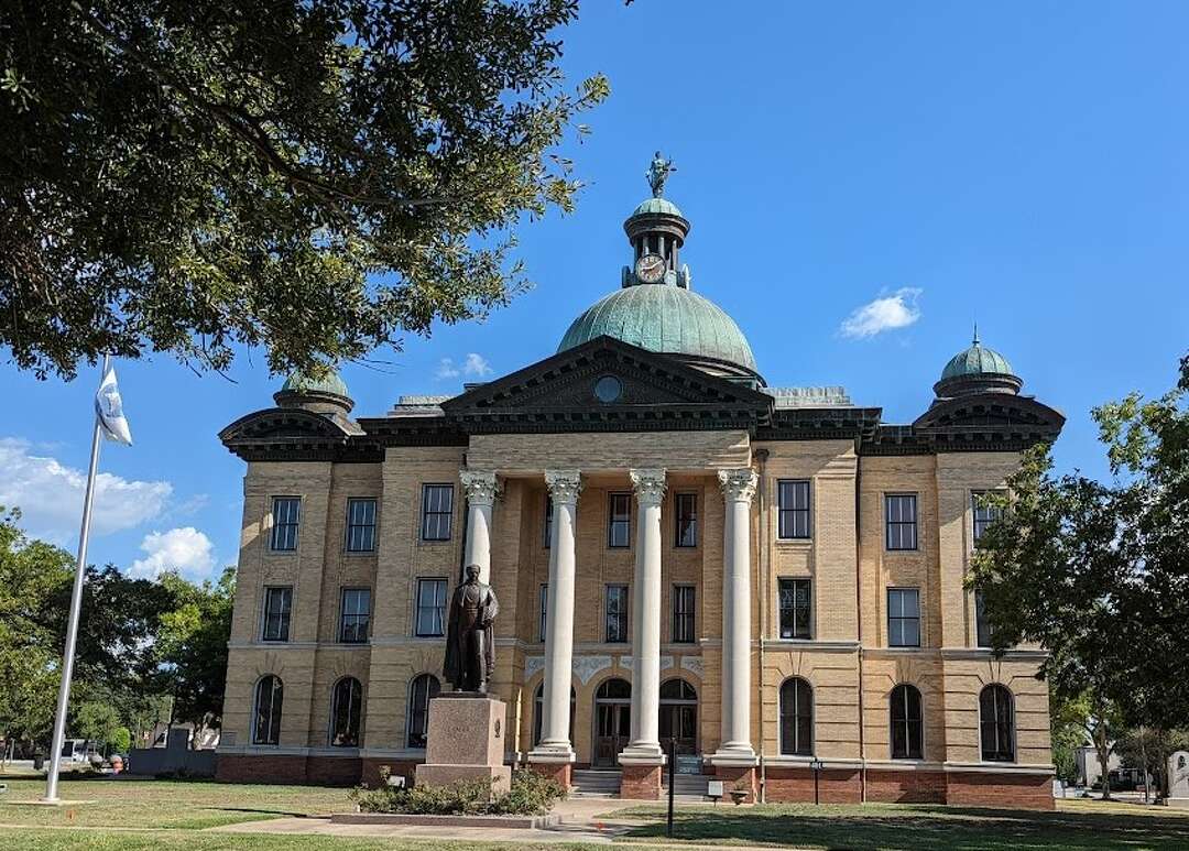 How to find an array of services offered in Fort Bend County