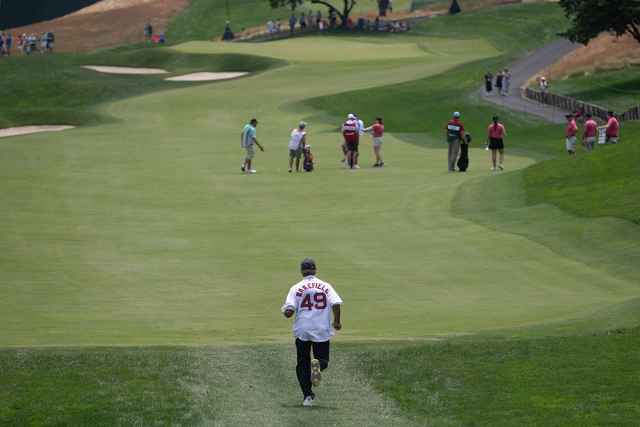 Tim Wakefield remembered by Doug Flutie, Chris Berman at Travelers