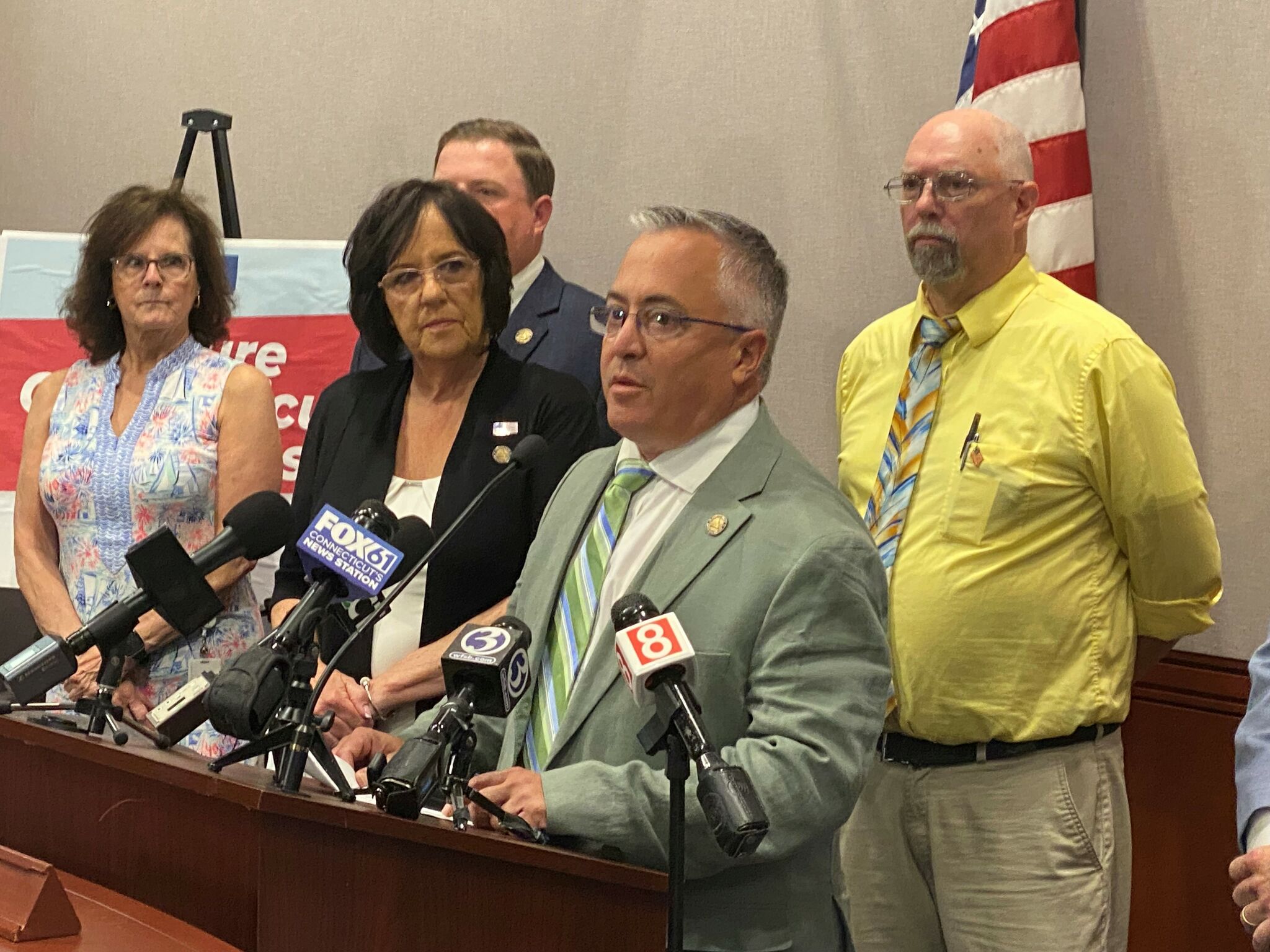 Ken Dixon - Journalist Profile - Intelligent Relations