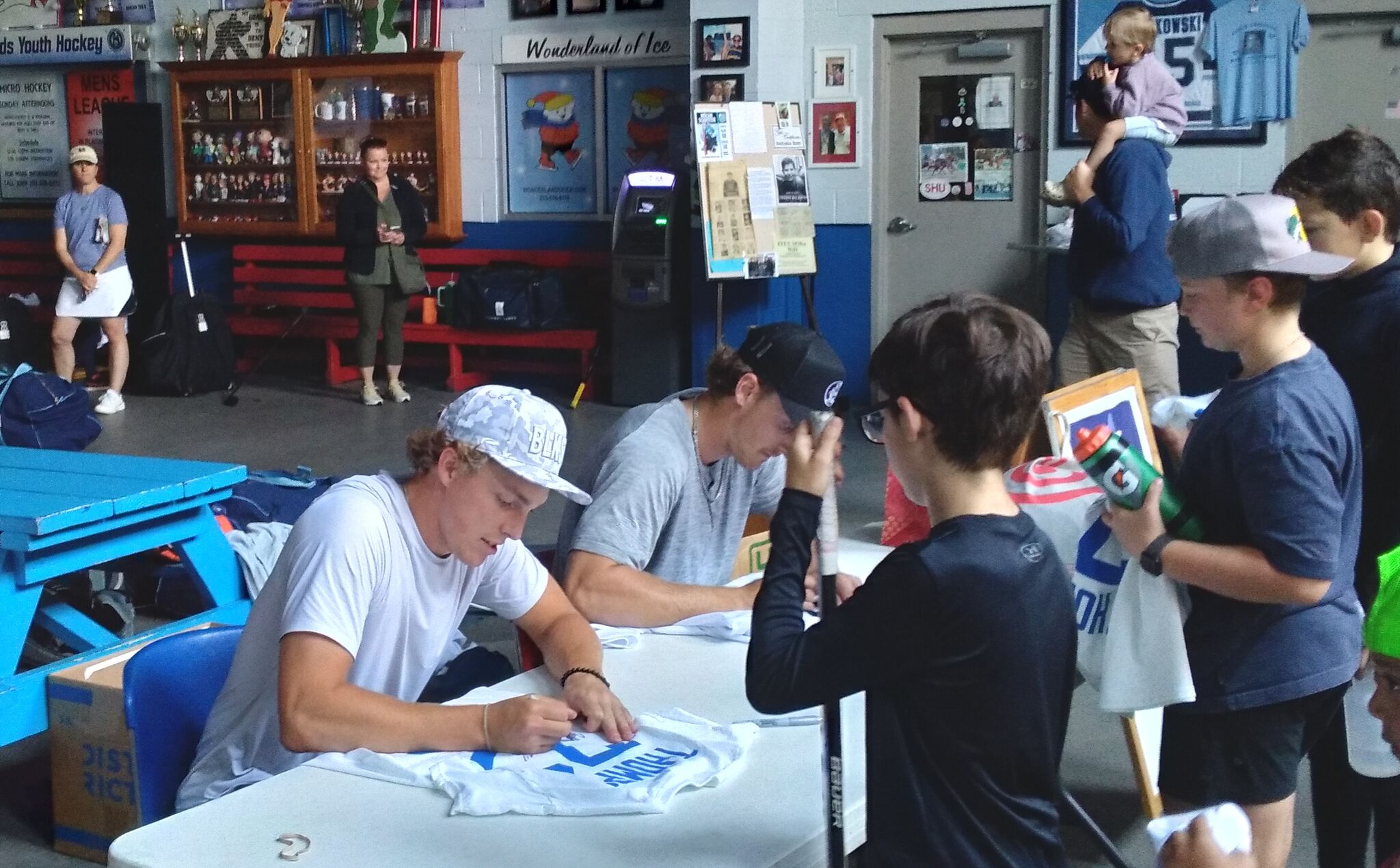 Tage, Tyce Thompson return to Bridgeport, host hockey camp