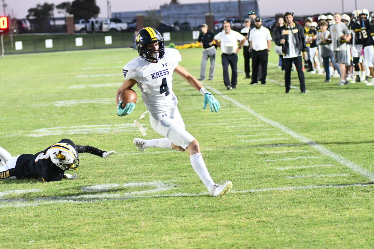 Week Nine football recap: Kress, Lockney inch closer to district title