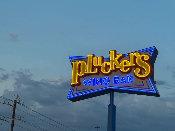 New San Antonio Pluckers location reveals opening date