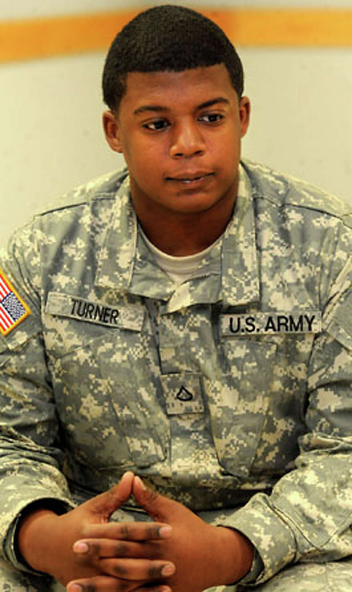 Army Reserve Unit Has Mobilization Ceremony