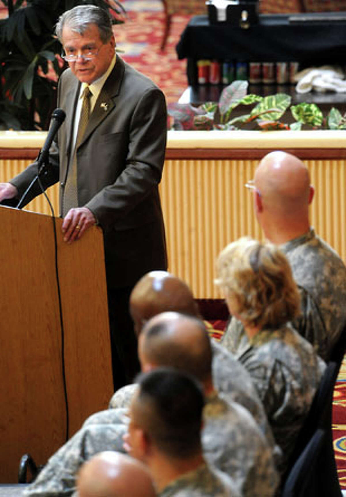 Army Reserve Unit Has Mobilization Ceremony