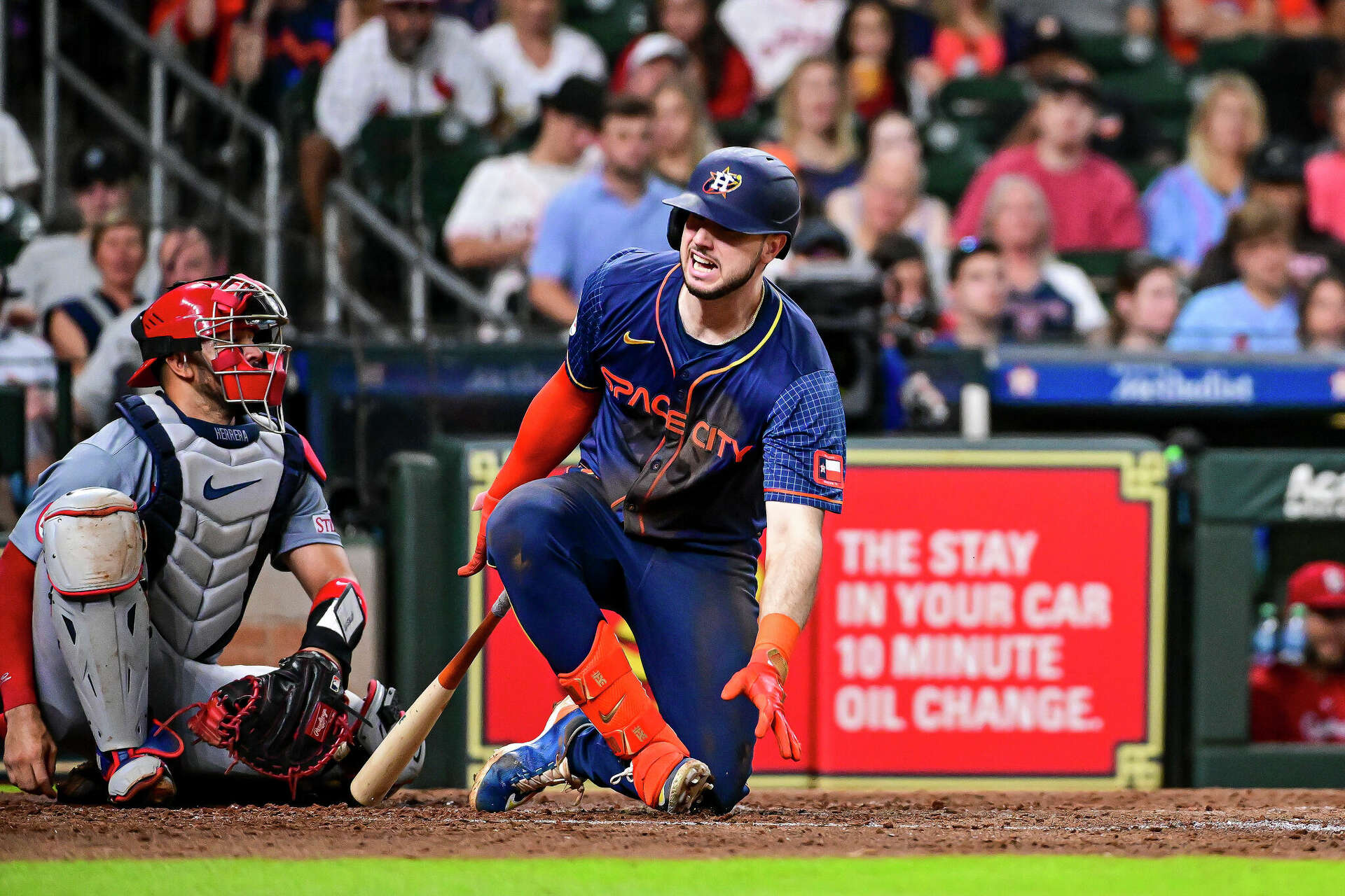 Astros star's injury taking longer than expected to heal