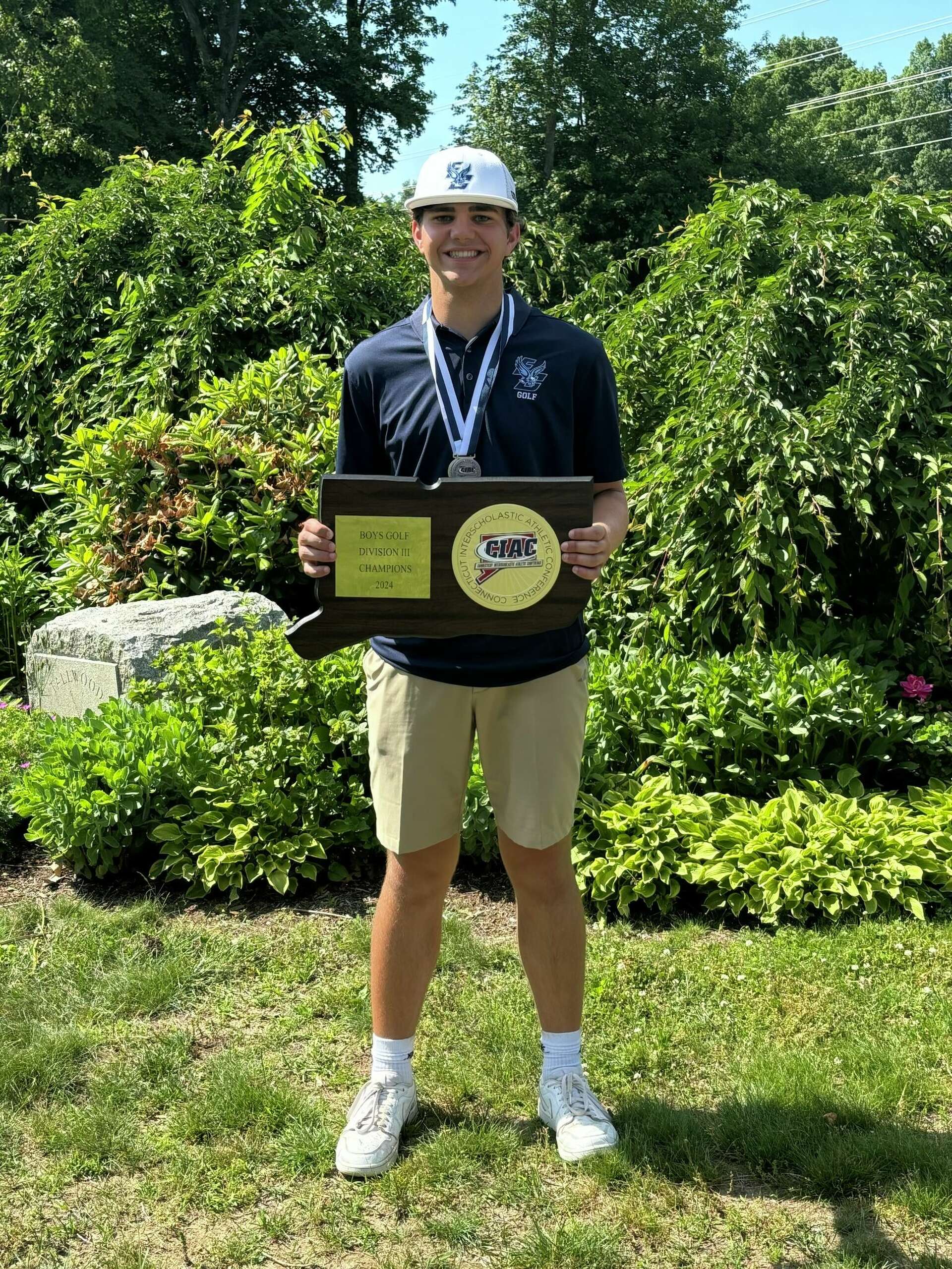 Eskin, East Catholic finish in style with Division III state title