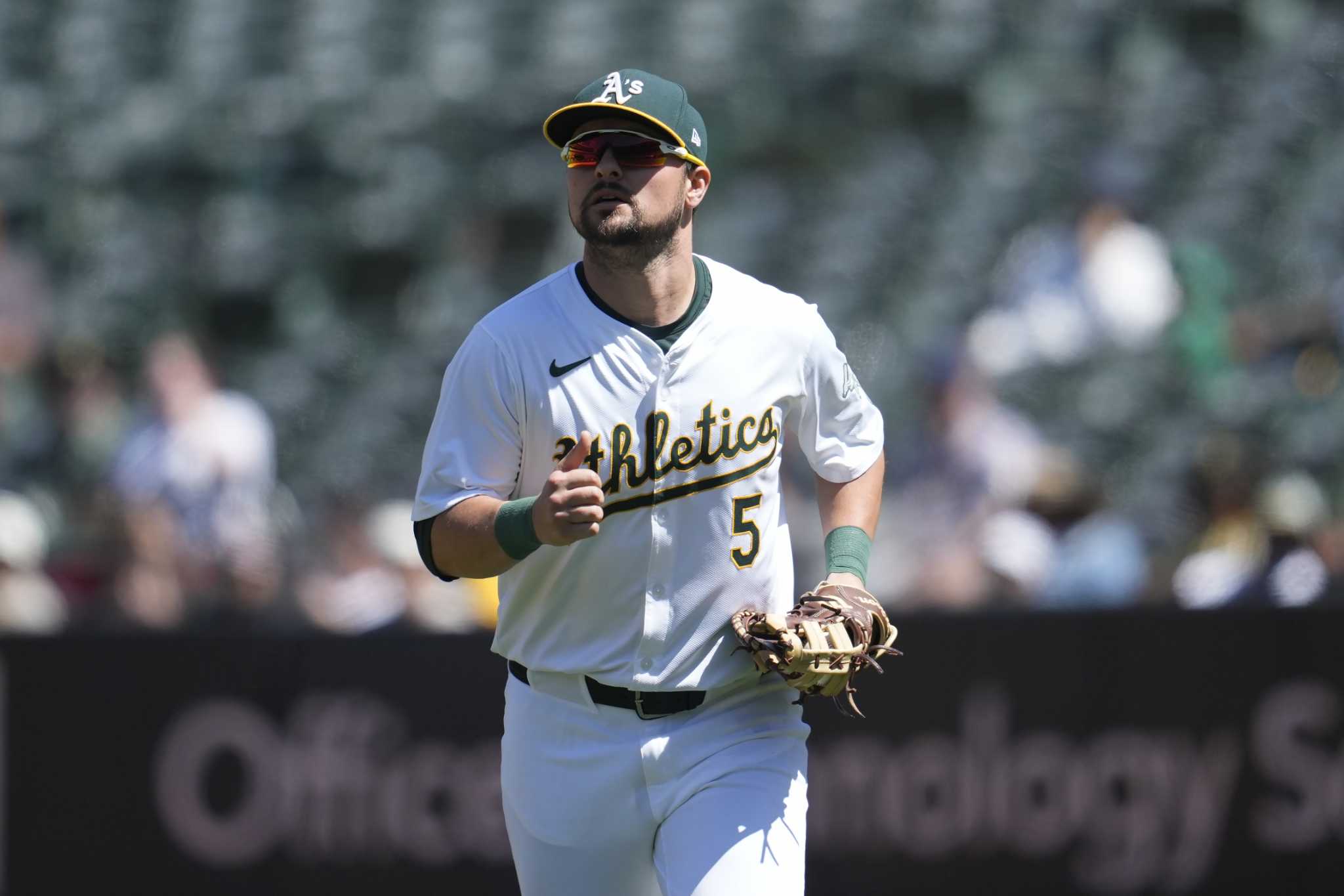 A's trade J.D. Davis to Yankees, put reliever Dany Jimenez on the IL