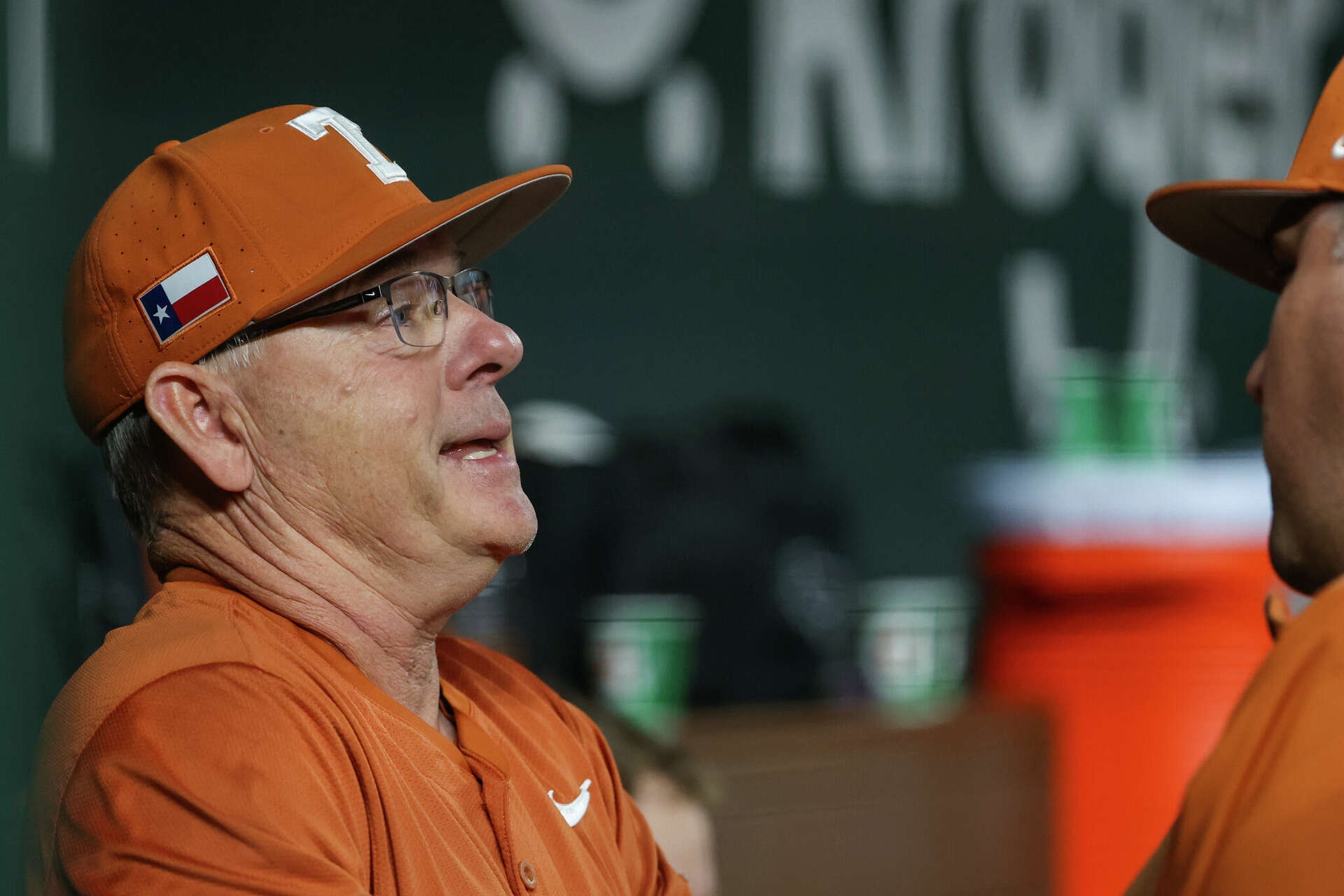 UT Longhorns: Baseball coach David Pierce out