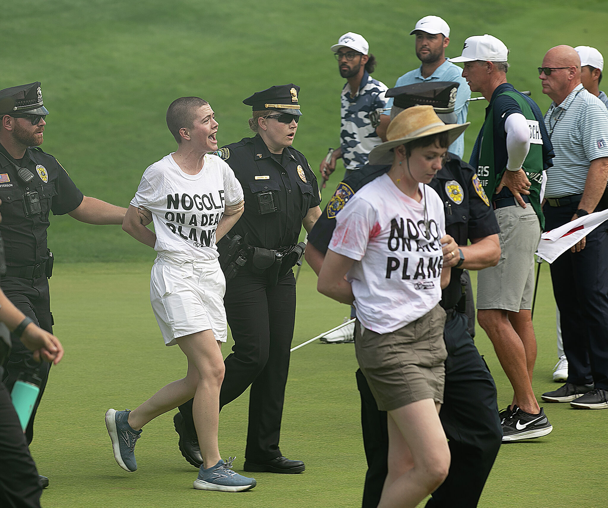 Protesters disrupt Travelers Championship on 18th hole in Connecticut