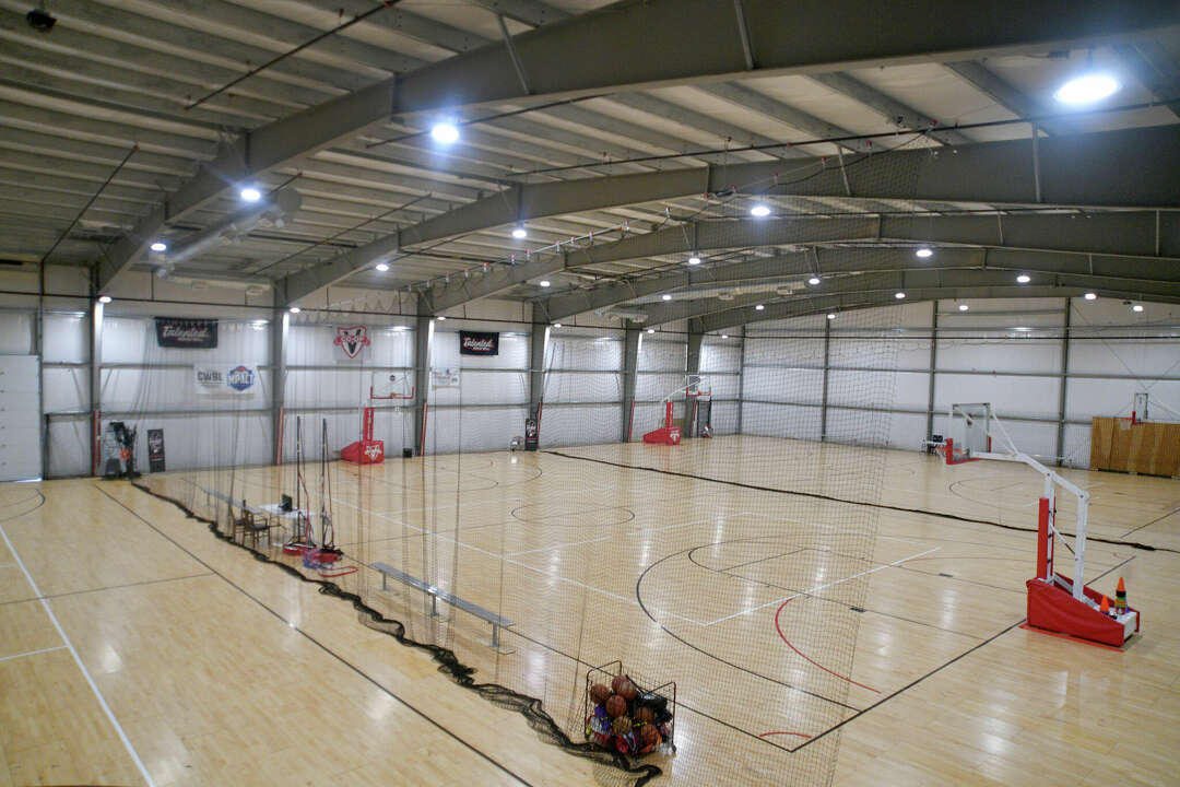 Ex-basketball player, probation officer opens Co-Op Vale in Berlin