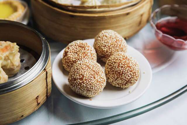 Bay Area dim sum restaurants that still offer cart service.