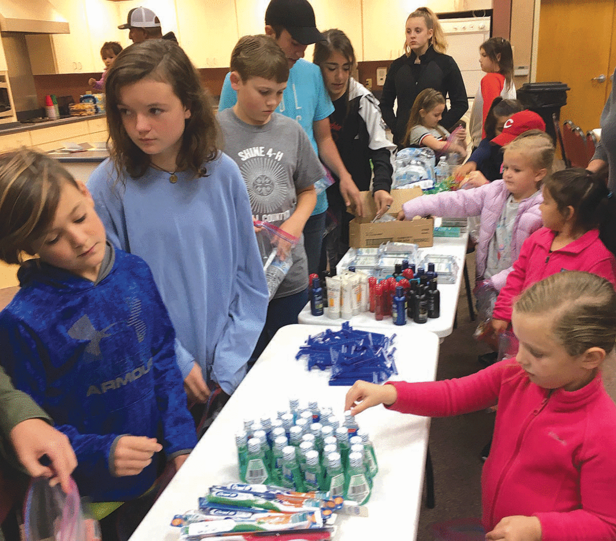 4-H Shine Club provides ‘Blessing Bags’ to area homeless