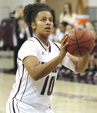 Walton learned how to ‘persevere’ under Lady Buff coach Kristen Mattio