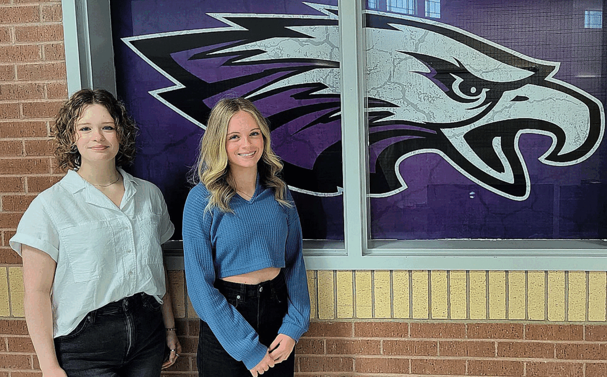 TOP 2 EAGLES: Plotts, Kraai earn CHS' highest honors