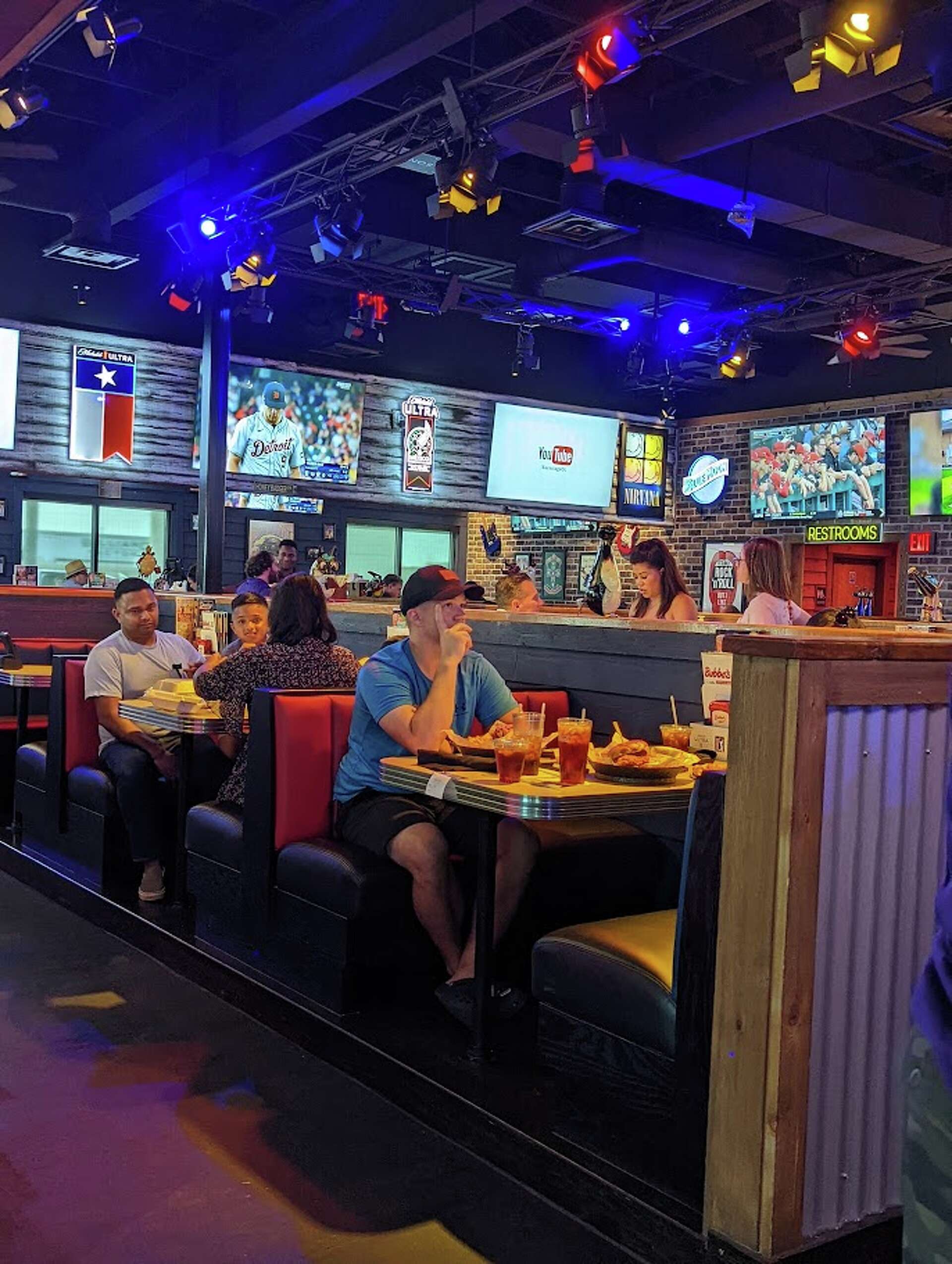 Sports bar Bubba's 33 opens first Houston area location in Katy