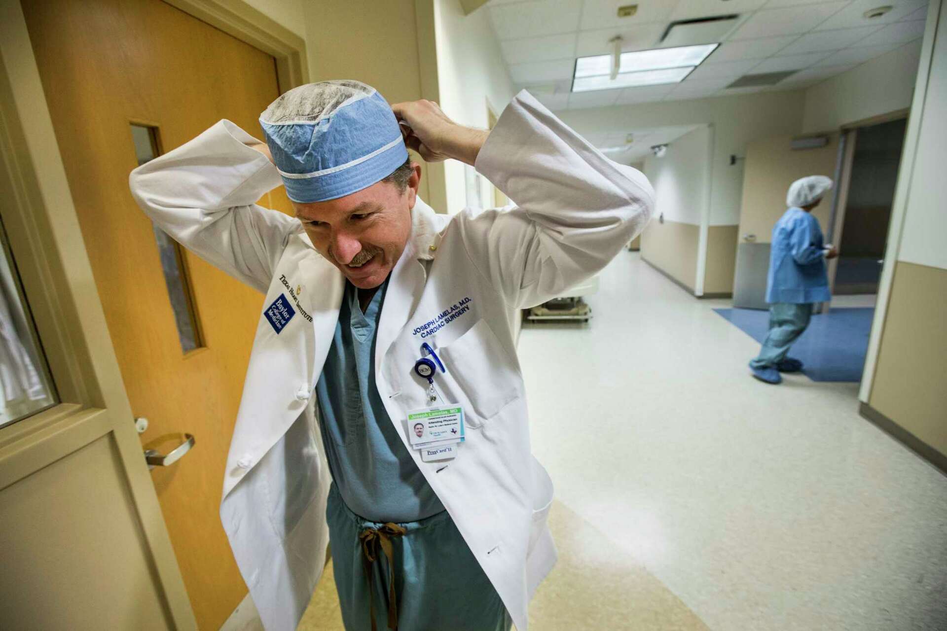 Baylor surgeon continues to treat patients despite whistleblower suit