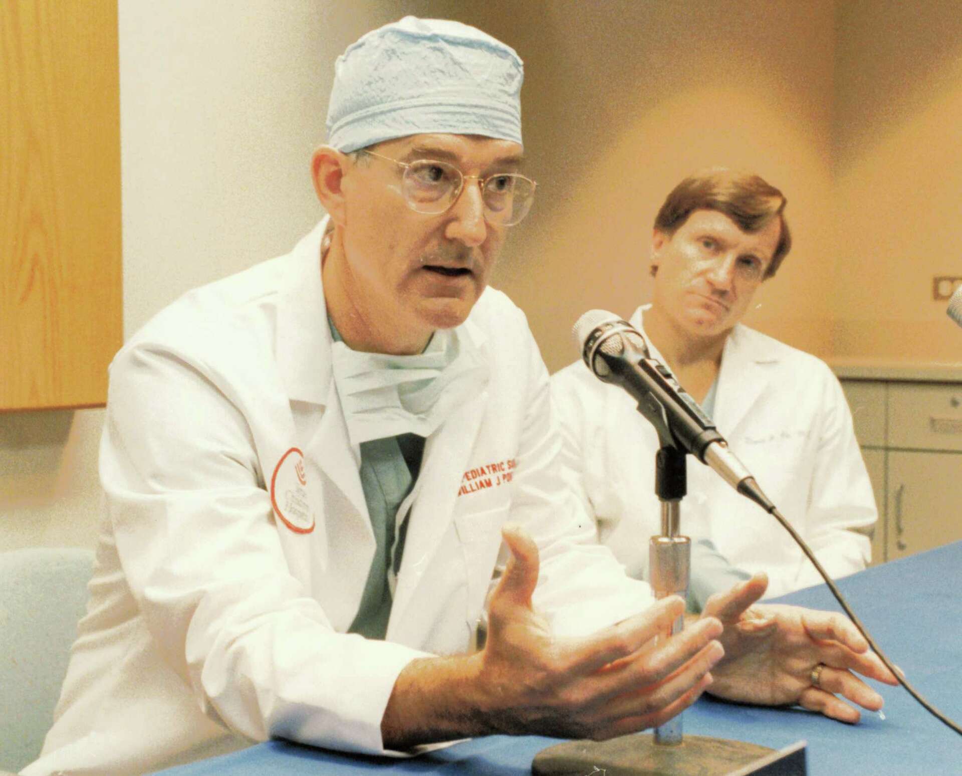 Baylor surgeon continues to treat patients despite whistleblower suit