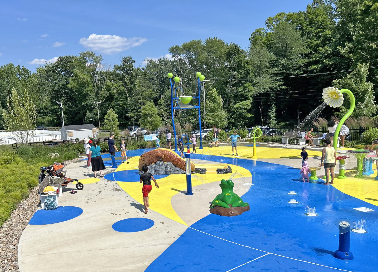 Veterans Pool and free splash pad open for the season in Middletown