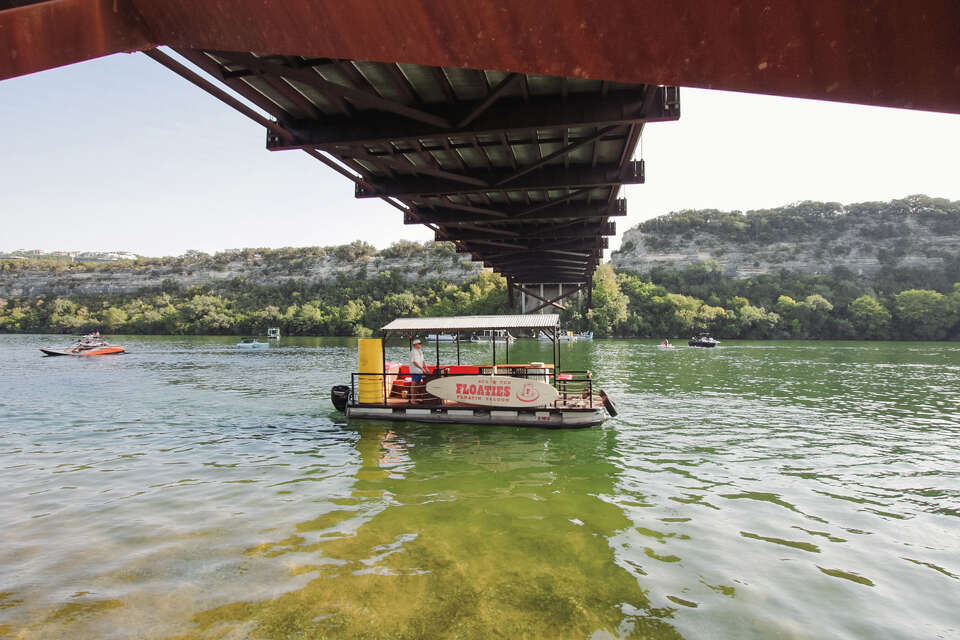 Take a July 4 trip across Lake Austin on Floaties Floatin’ Saloon