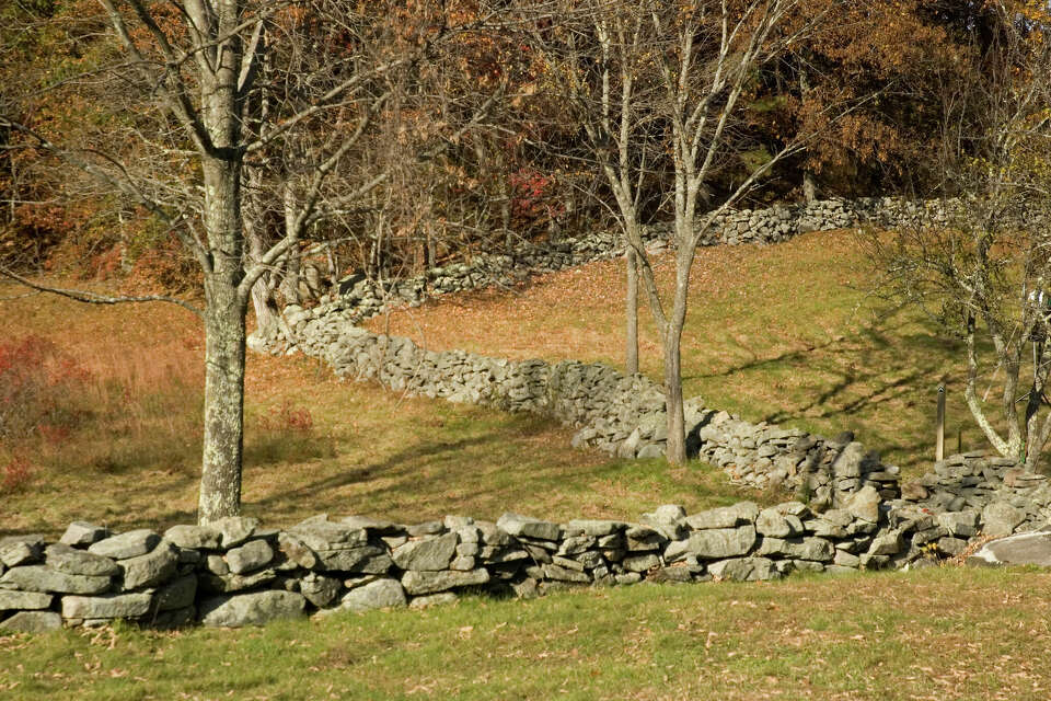 CT's stone walls have ties to ice age, 18th-century farmers
