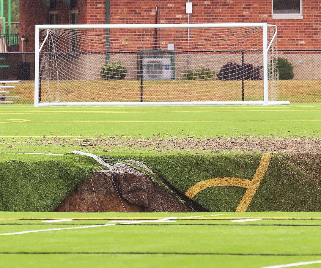 Sinkhole at Alton's Gordon Moore Park: Bluff City Minerals responds