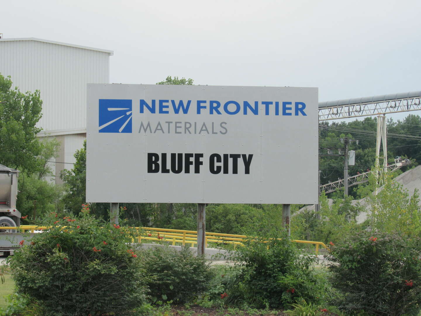 Sinkhole at Alton's Gordon Moore Park: Bluff City Minerals responds