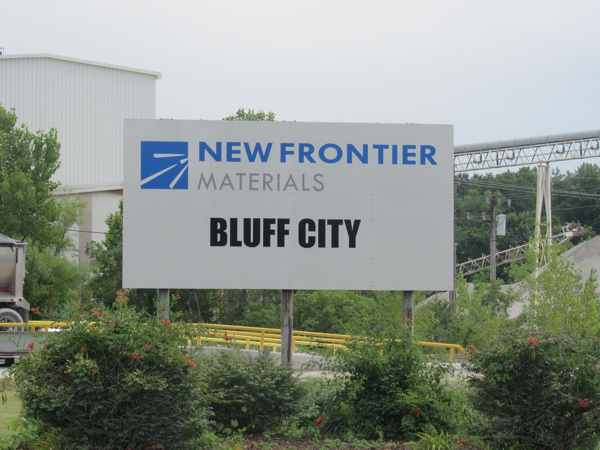 Sinkhole at Alton's Gordon Moore Park: Bluff City Minerals responds