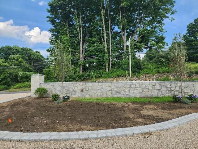 CT's stone walls have ties to ice age, 18th-century farmers