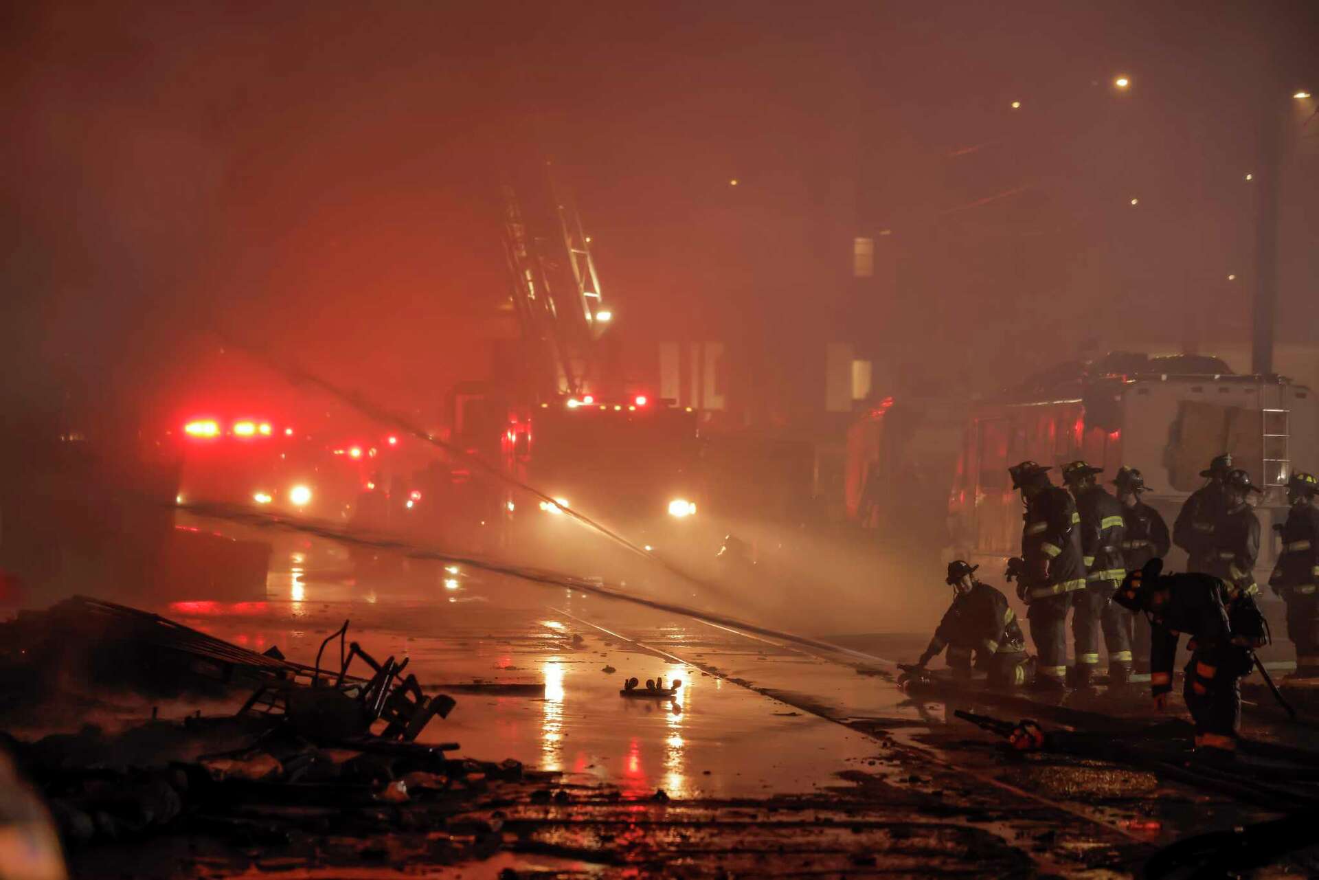 70 firefighters battle massive fire in West Oakland warehouse